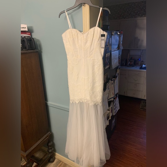 BCBGMaxAzria | Dresses | Bcbg Maxazria Corset Style Wedding Dress ...